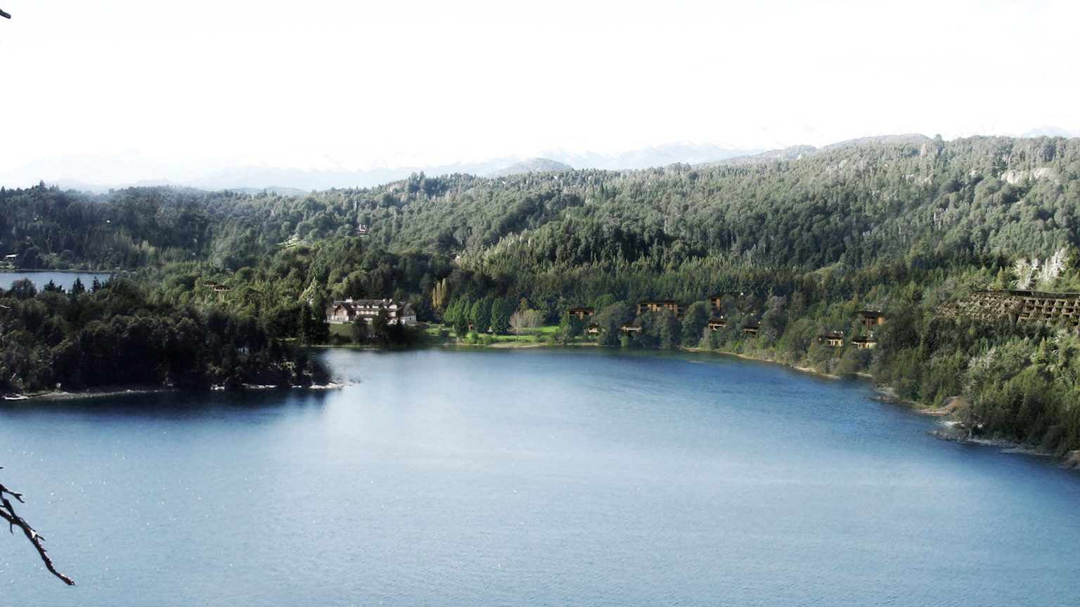 Hotel Lago Moreno – McCormack